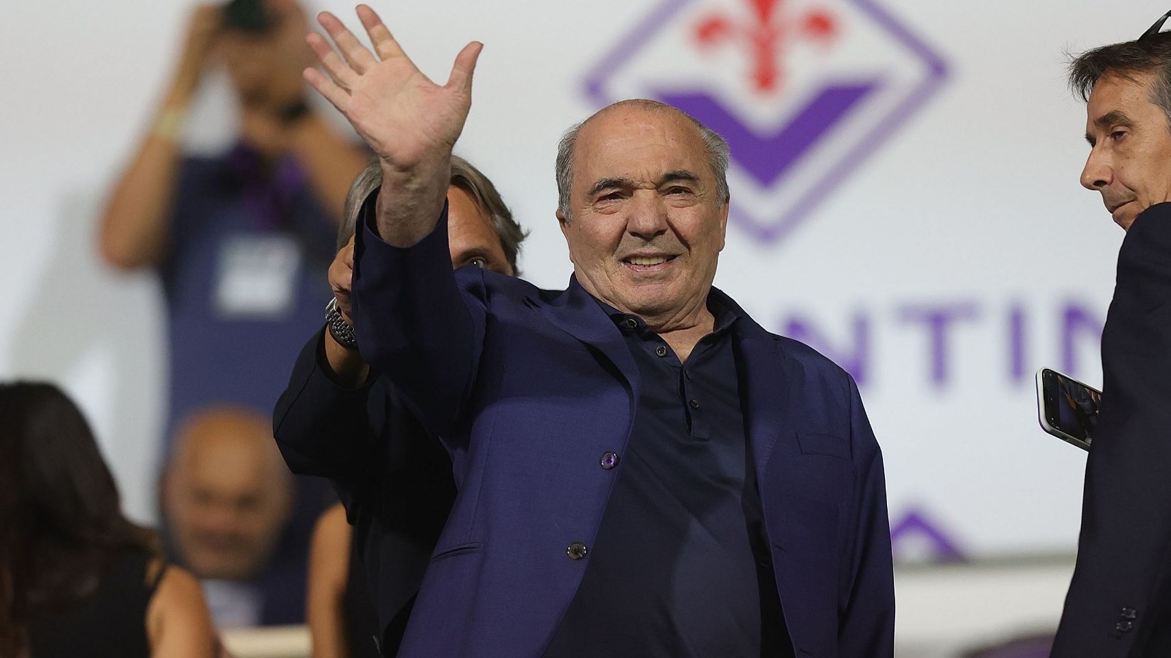 Bologna-Fiorentina nel ricordo di Rocco Commisso: gli omaggi per il ...