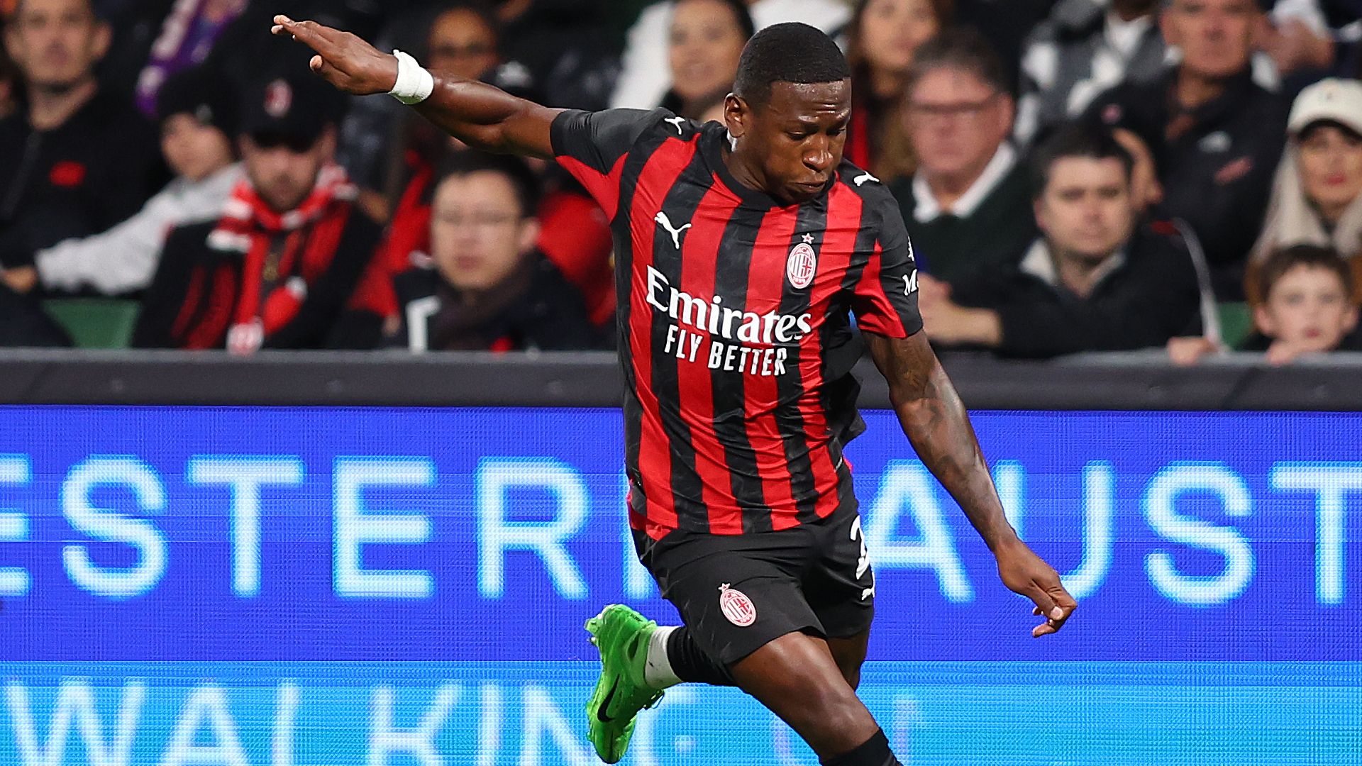 Milan, anche Estupinan rimane a Milanello: niente convocazione con l ...