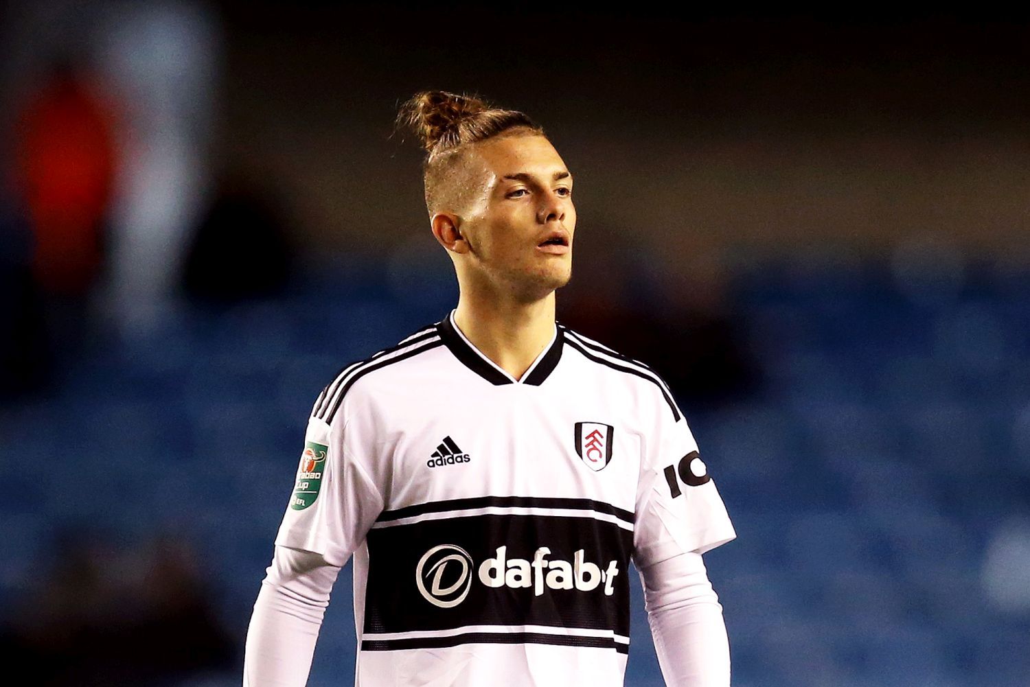 Fulham, Elliott nella storia a 16 anni: è il più giovane debuttante in ...