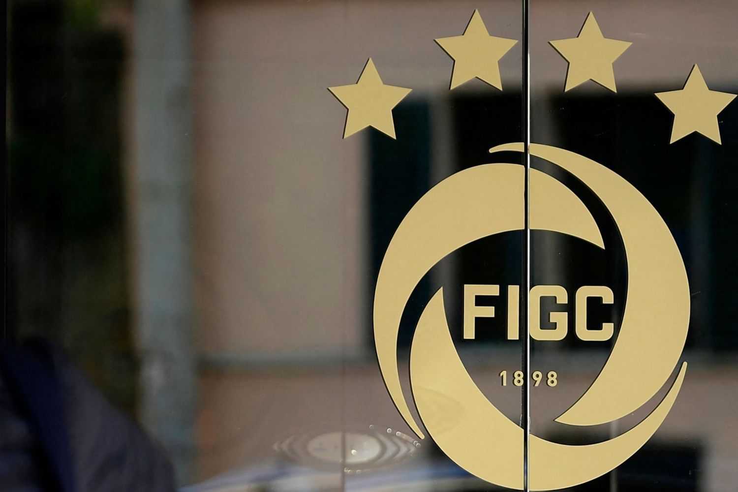 Figc, rilasciate le Licenze Uefa 23/24 a 17 squadre di Serie A e una di ...