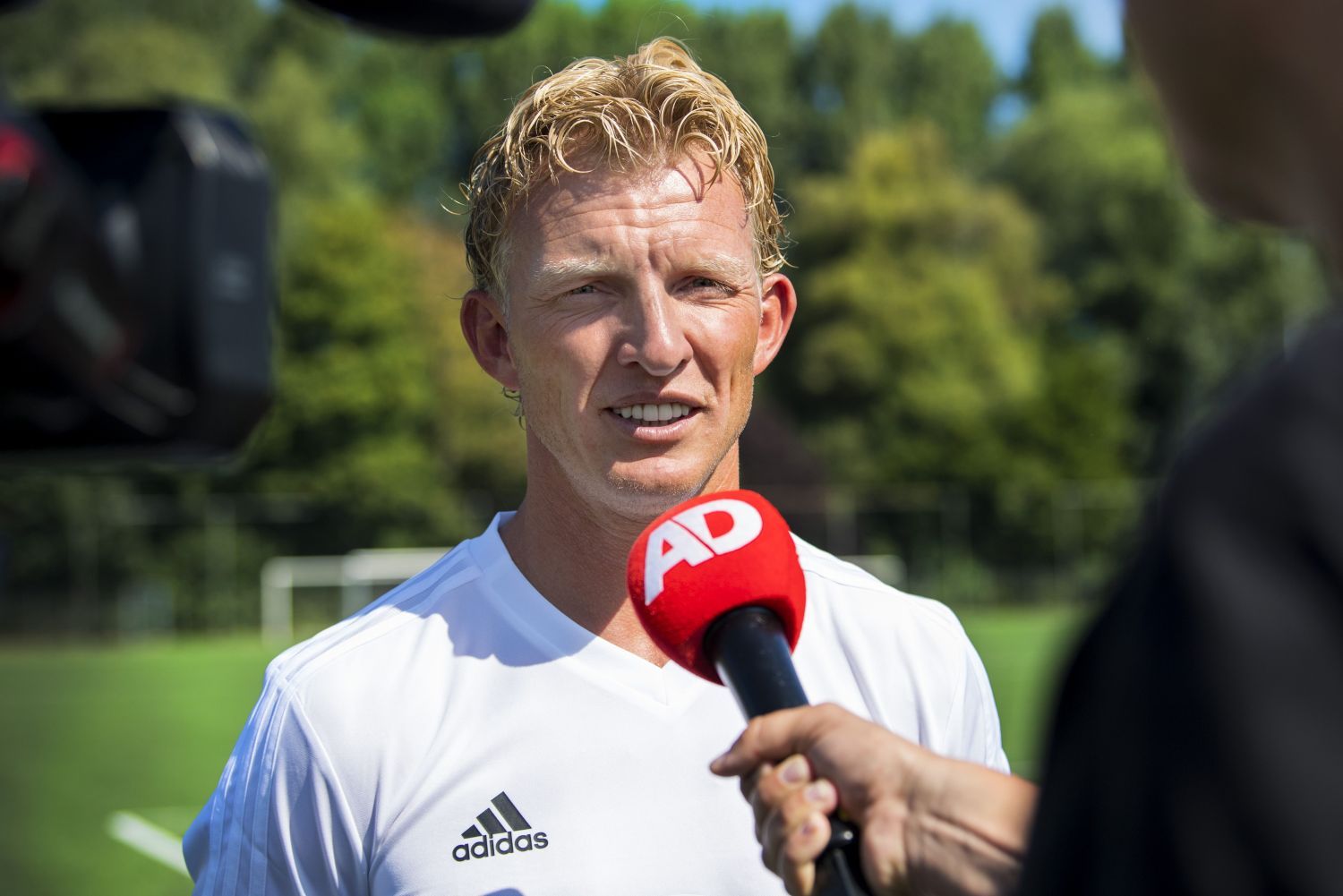 L'ex attaccante Kuyt debutta nella kick boxing: 'Voglio sfidare i ...