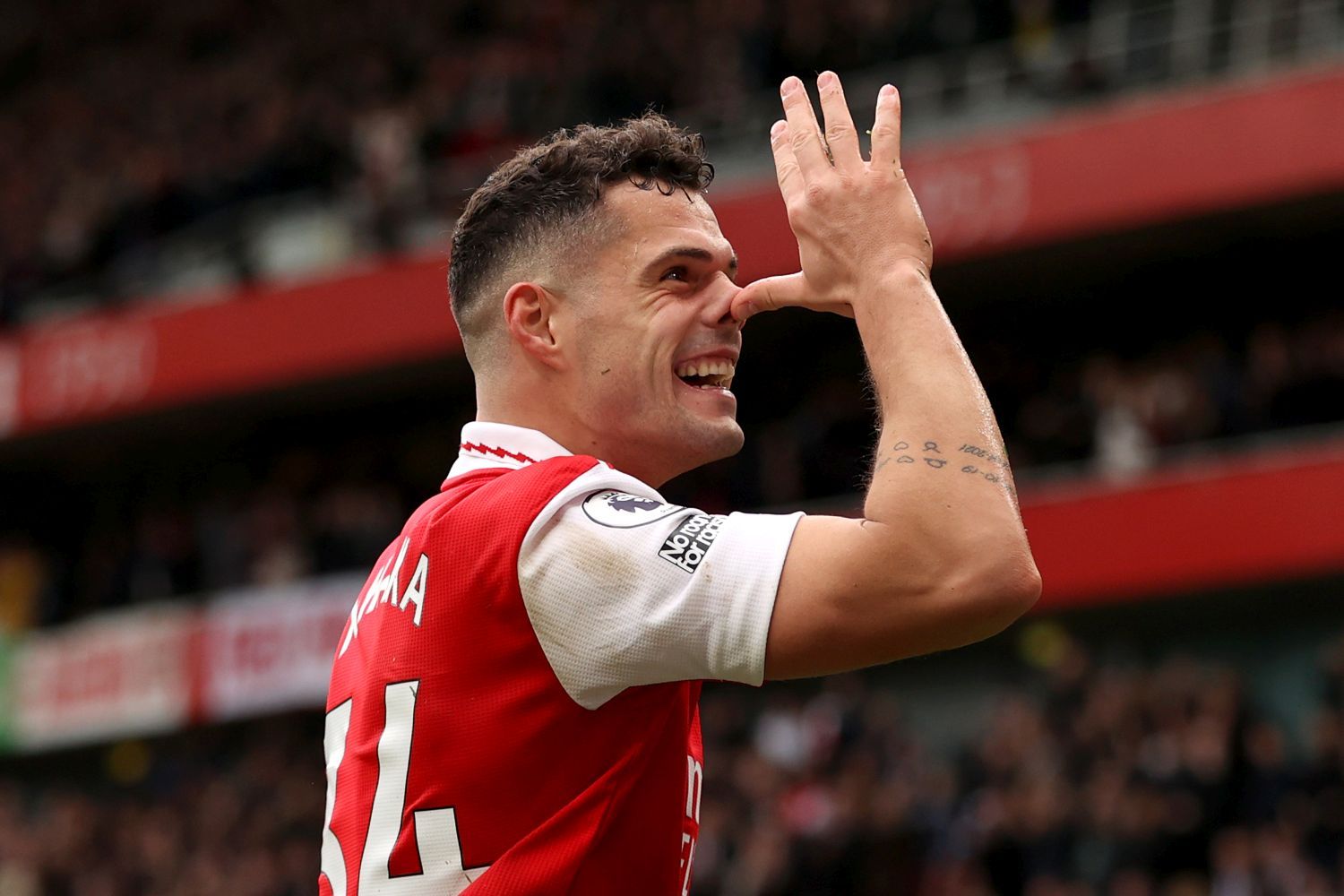 Premier, poker dell'Arsenal che allunga sul City: come cambia la ...