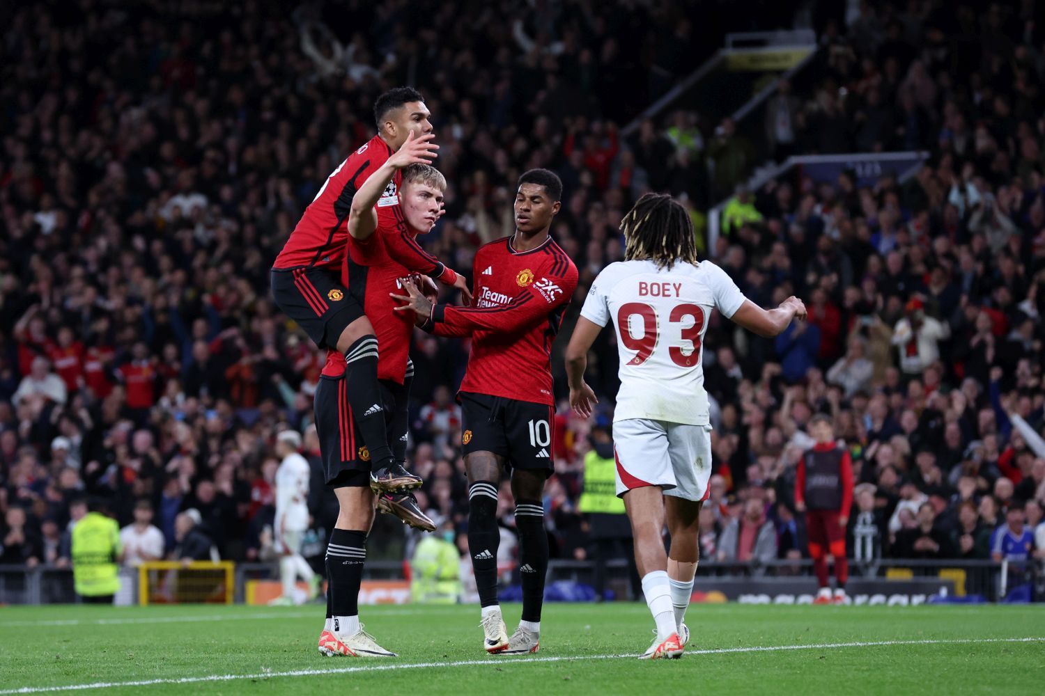 Manchester United in crisi, Hojlund non basta: i tre nomi per gennaio ...