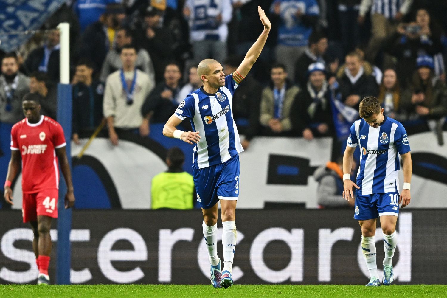 Champions League, marcatori più anziani: Pepe, Totti | Calciomercato