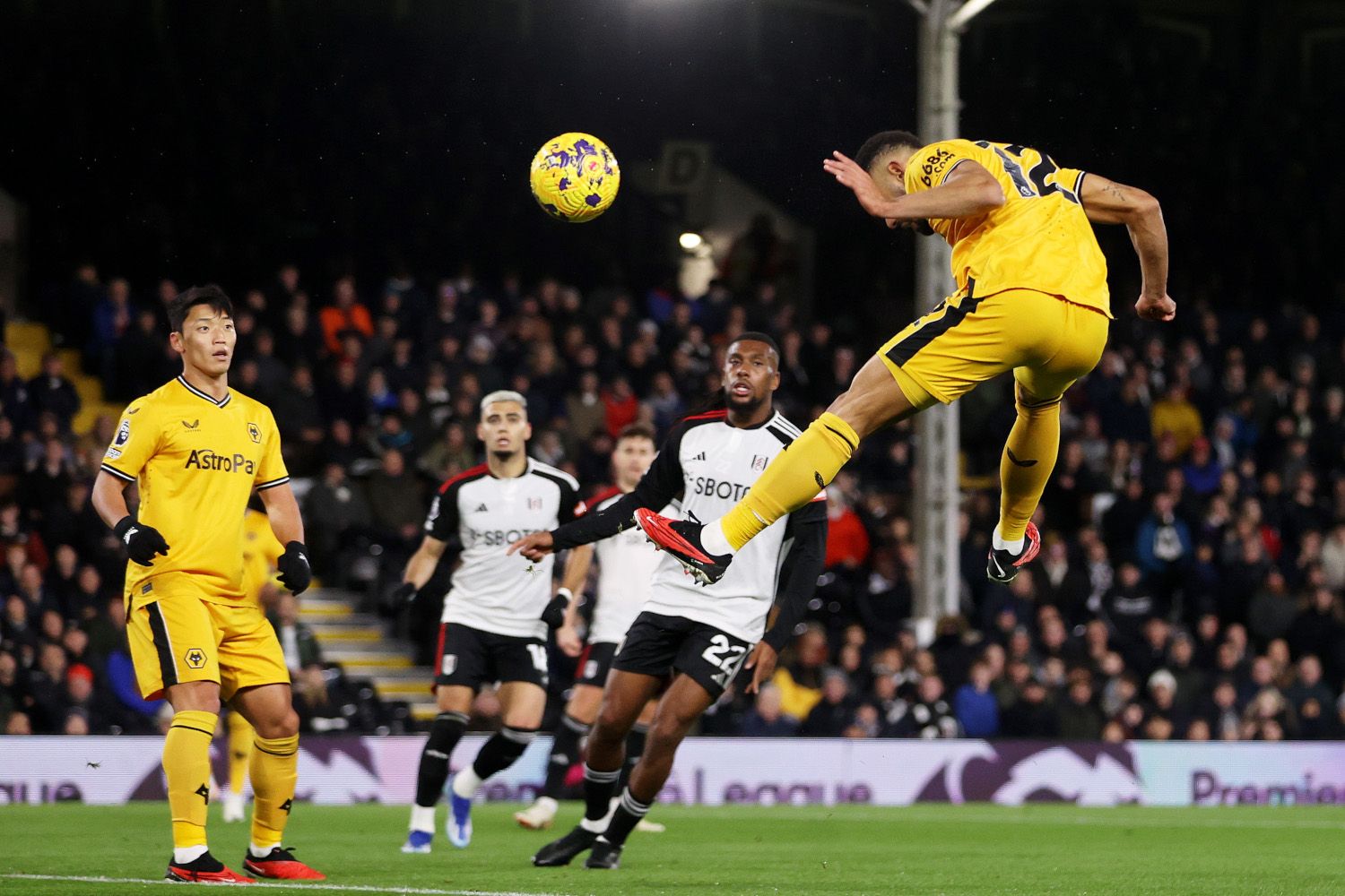 Wolverhampton, due turni di squalifica per Cunha dopo l'aggressione a ...
