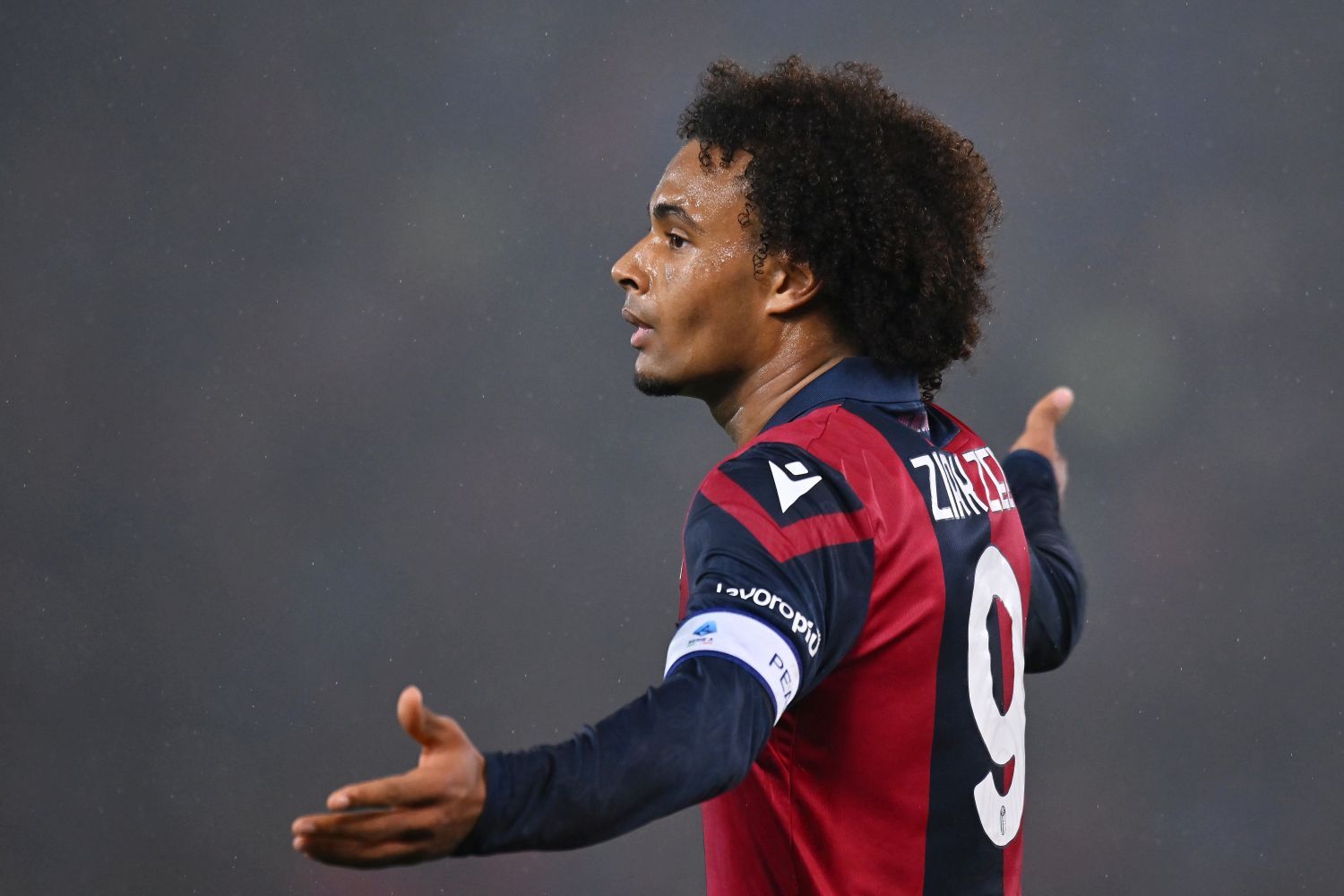 Toni si esprime su Zirkzee: 'Bisogna capire il modulo, nelle big devi ...