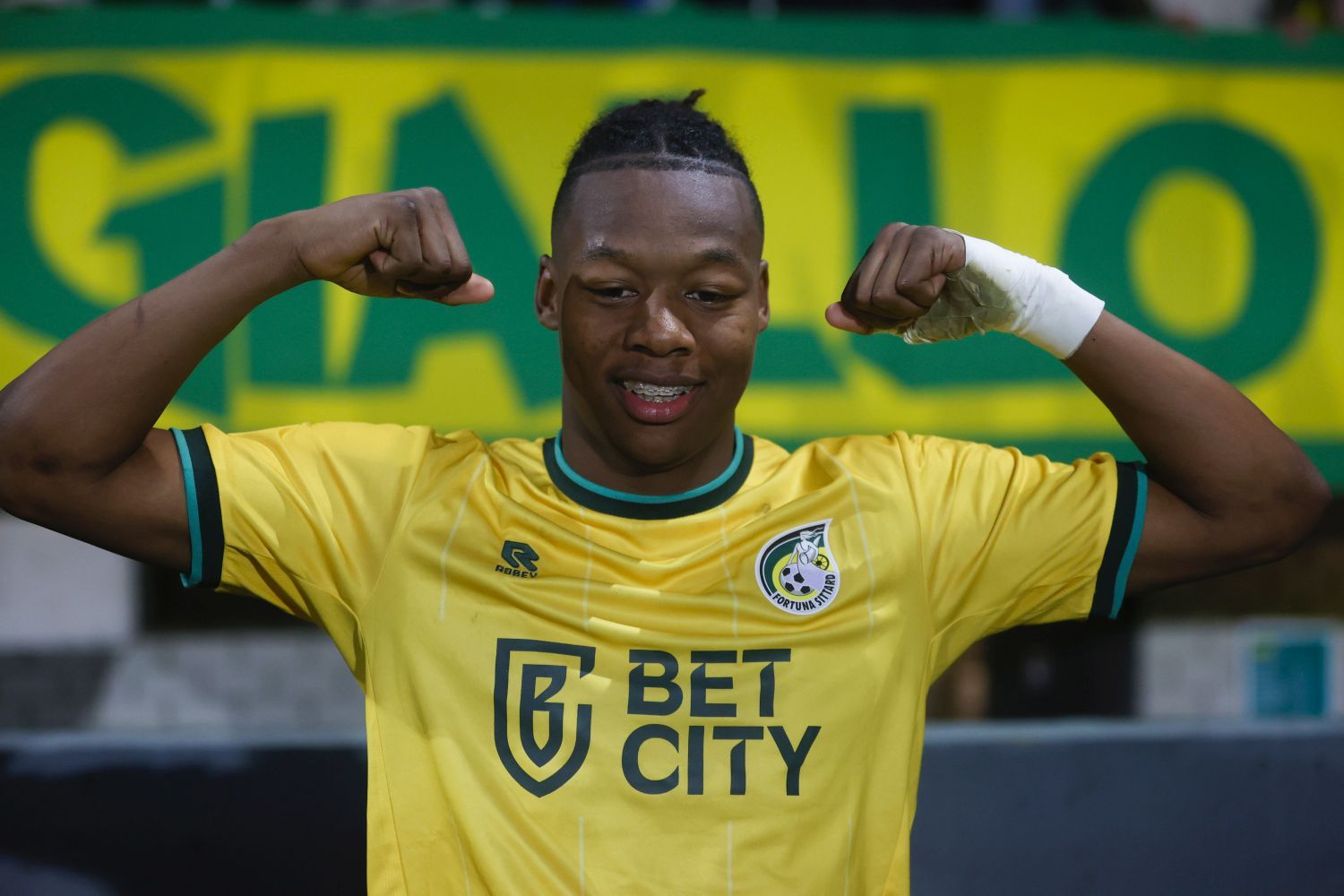 Verona, chi è Tijjani Noslin: da Subway all'Italia, grazie a Sneijder ...