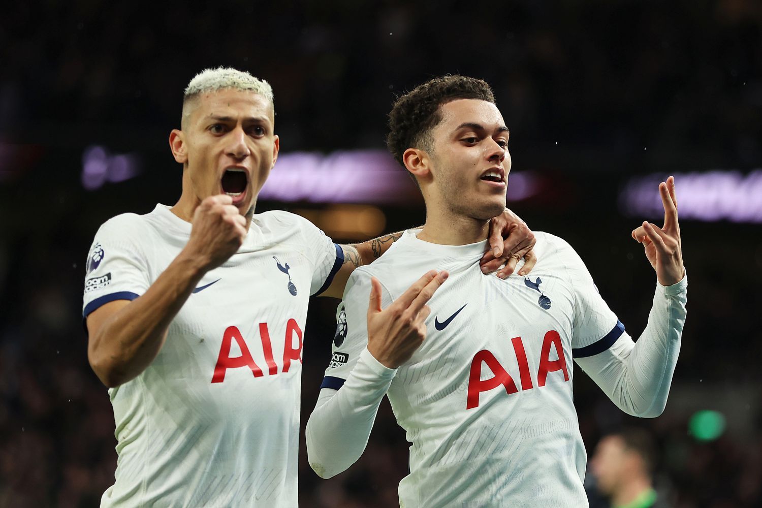 Premier: il Man City torna primo, ok il Liverpool. Il Tottenham vince ...