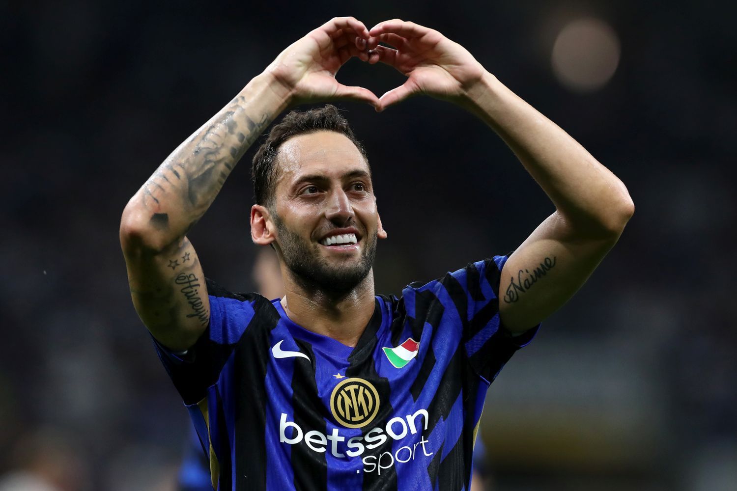 Inter, il capo ultrà Ferdico: "Incontro con Barella per i biglietti ...