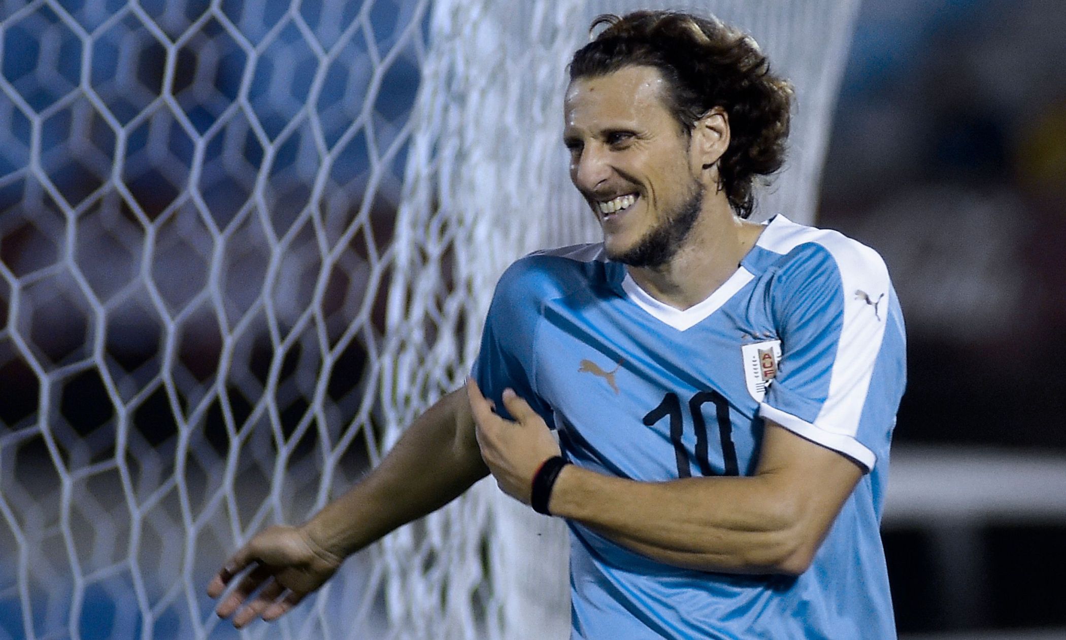 Dal calcio al tennis, la nuova vita di Diego Forlan: a 45 anni l'ex ...
