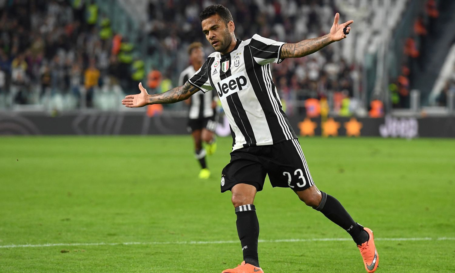 Juve, Dani Alves vuole vincere tutto: 'Sono qui per fare la storia ...