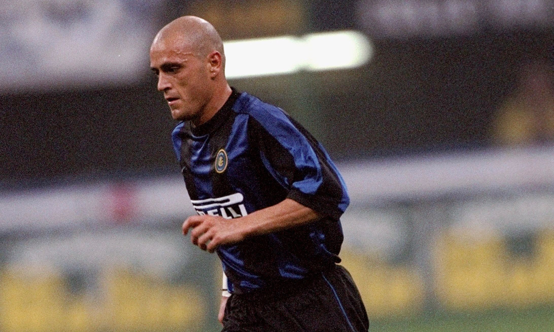 Inter, Georgatos: 'Vieri mi portava nei privée per combattere la ...