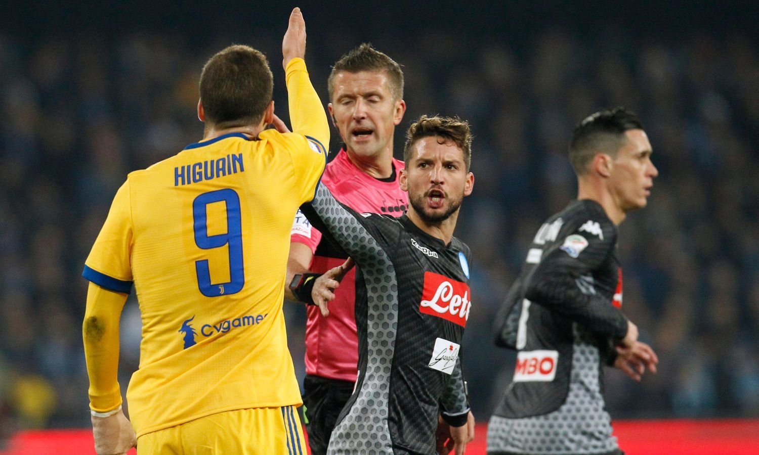 Napoli-Juve, scintille tra Mertens e Higuain | Calciomercato