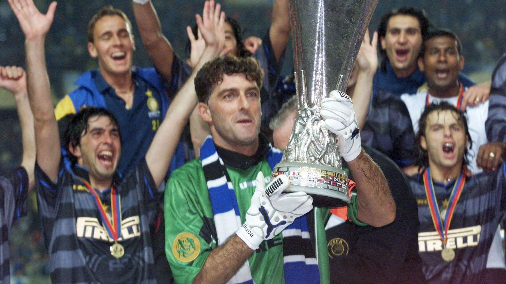 Pagliuca: "Nel '98 furti a ripetizione all'Inter. Iuliano-Ronaldo uno ...