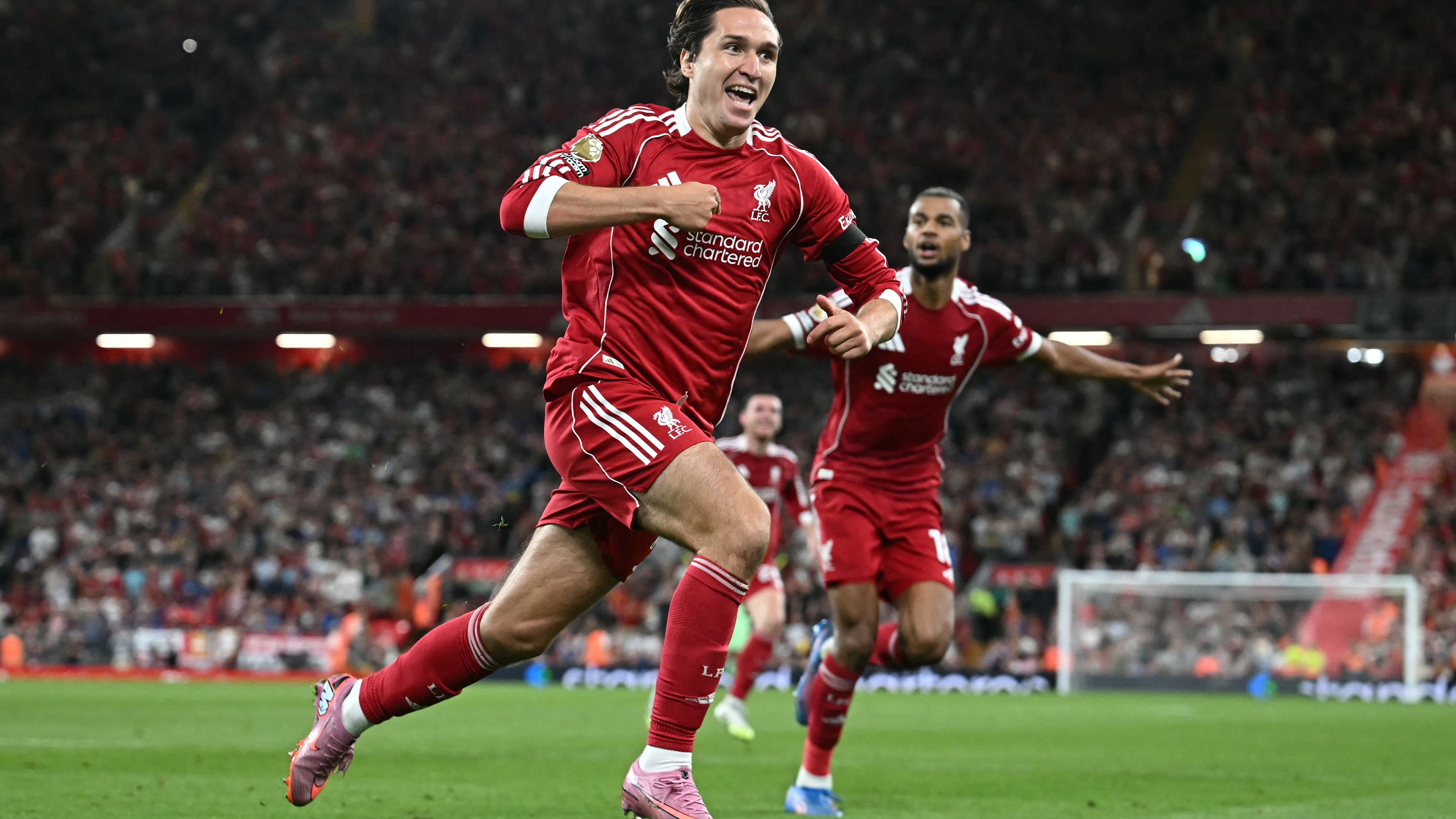 Liverpool-Borunemouth 0-0 LIVE cori e striscioni per Diogo Jota. La famiglia ad Anfield ...