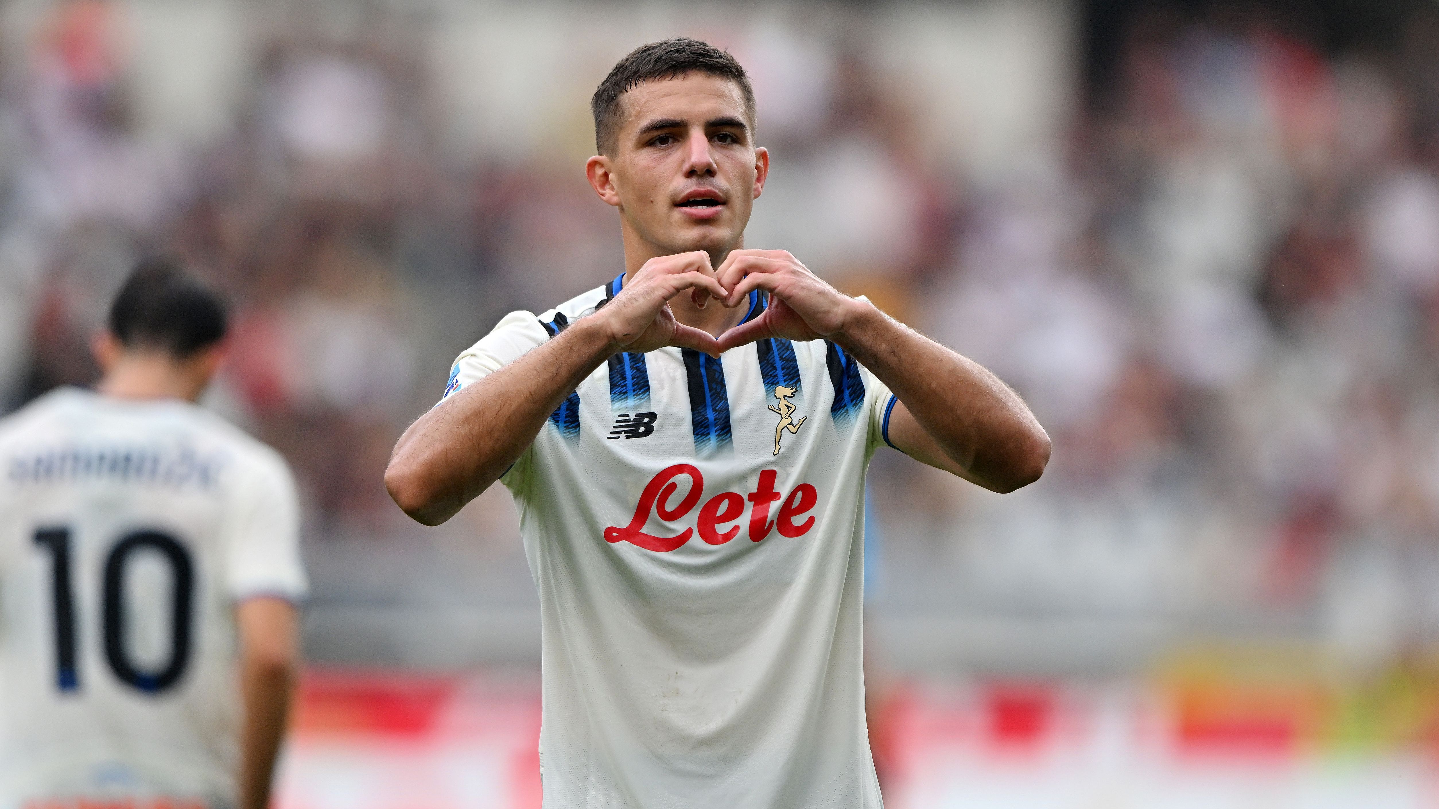 Primi goal per Krstovic e Sulemana, Carnesecchi para un rigore a Duvan ...