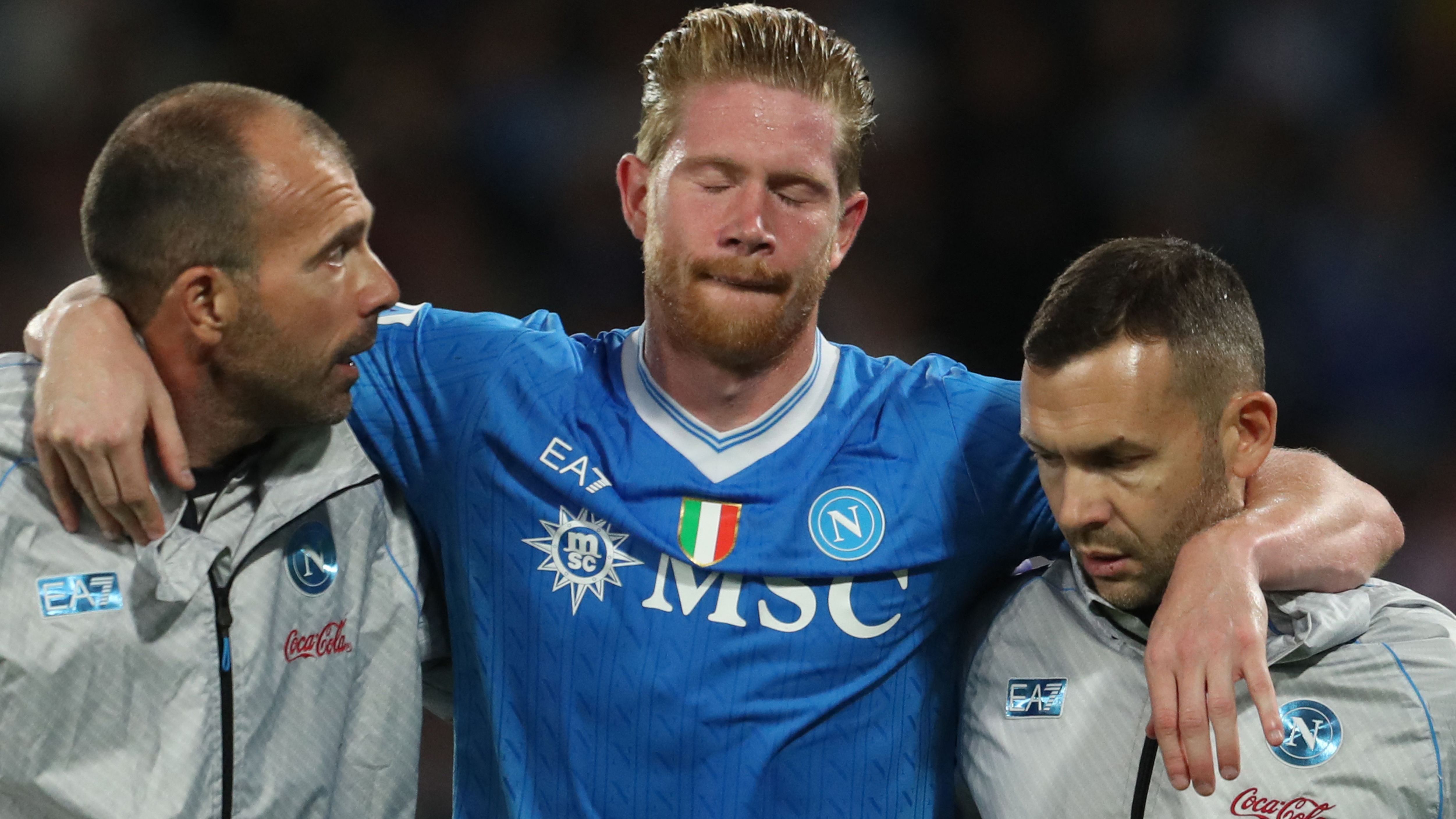 Napoli, De Bruyne segna il rigore dell'1-0 contro l'Inter e si fa male ...
