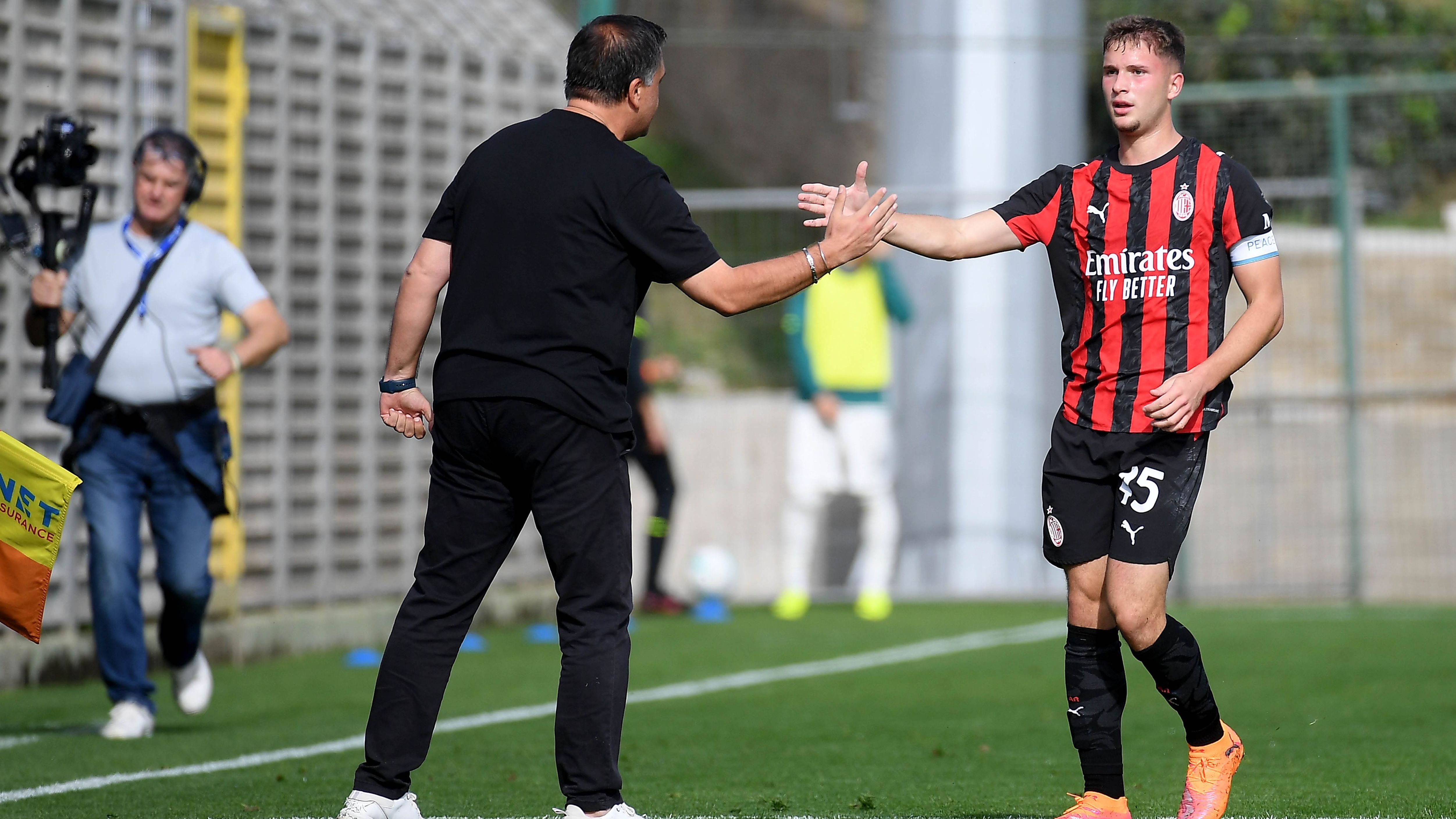 Milan, Scotti non rinnova e va via: nell'ultima stagione aveva segnato ...
